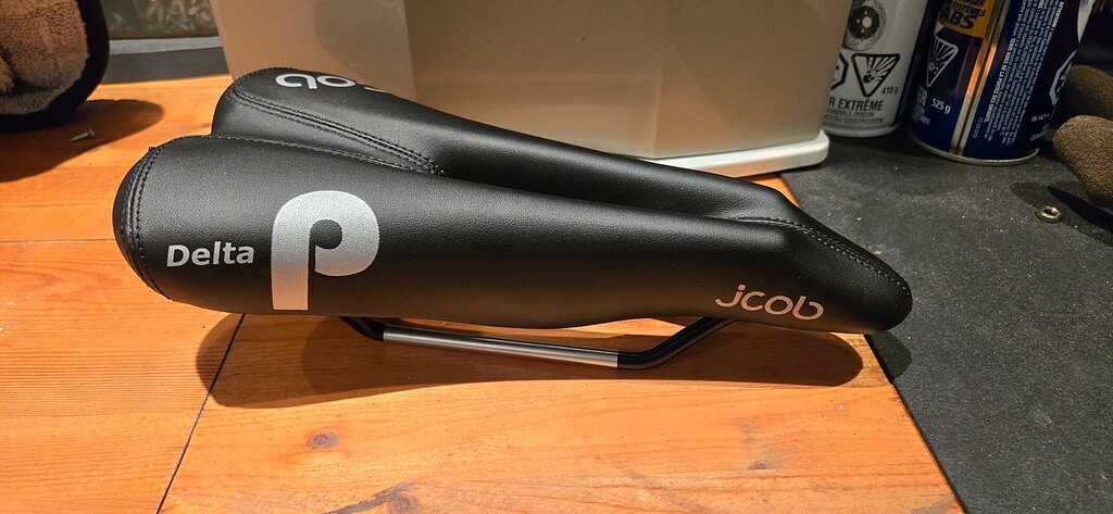 Conti Aero 111 700x29 tire | Tri Sadle JCOB Delta P (PLUS ...