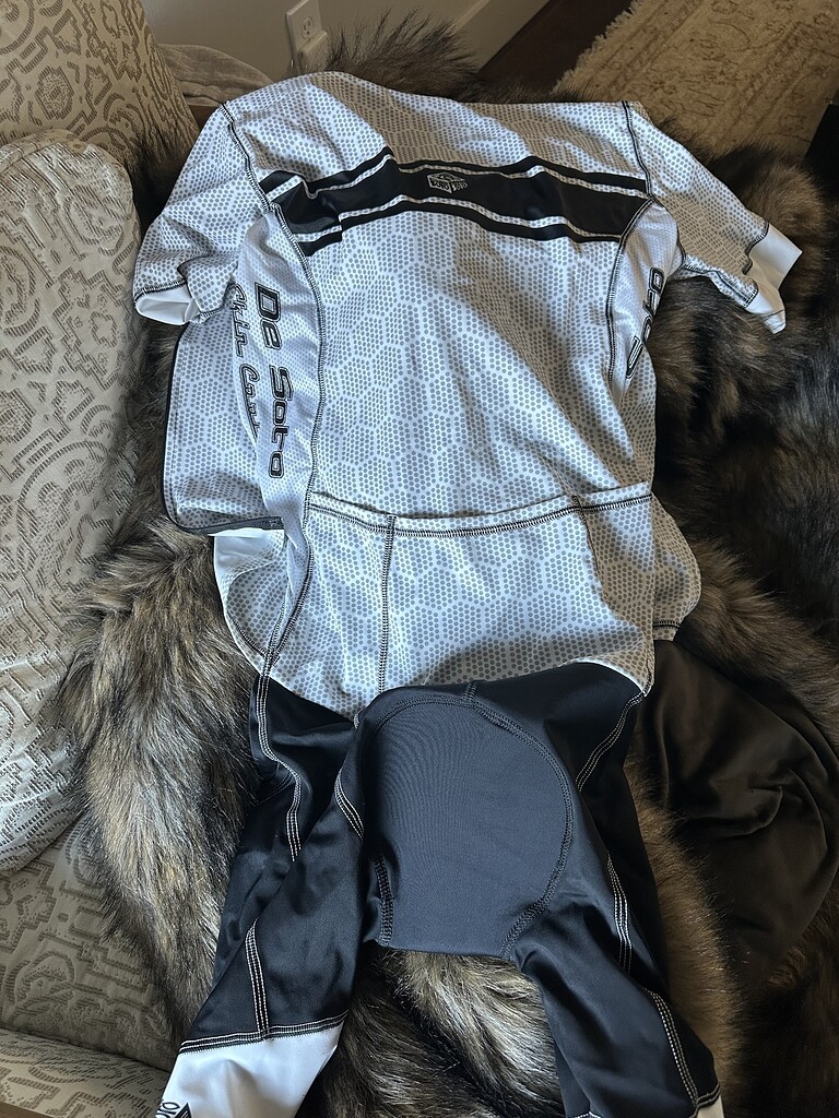 Desoto Forza Flisuit sleeved Medium - Classifieds - Slowtwitch Forum