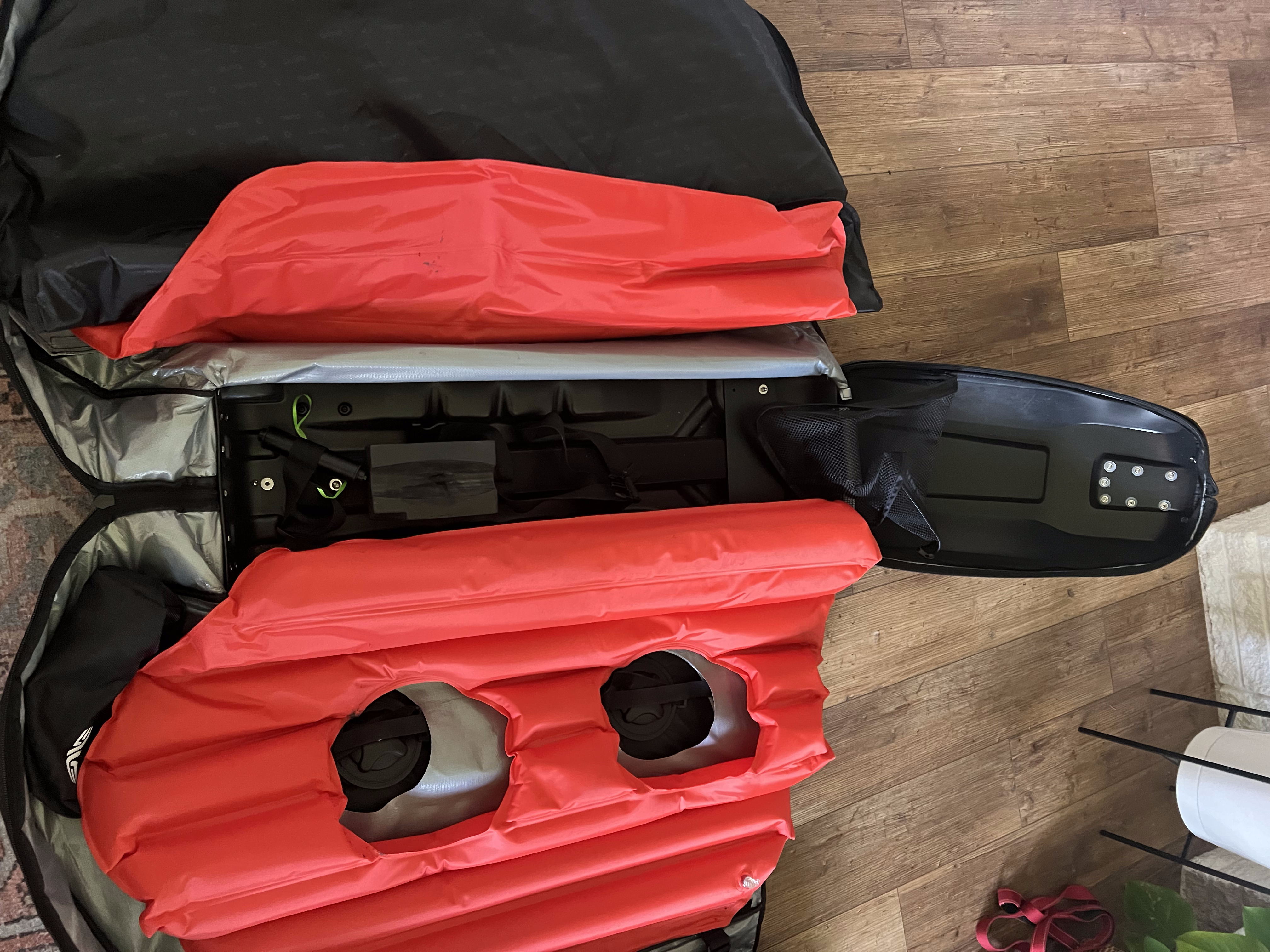 ***SOLD***Biknd Helium 4.0 Bike case - Classifieds - Slowtwitch Forum